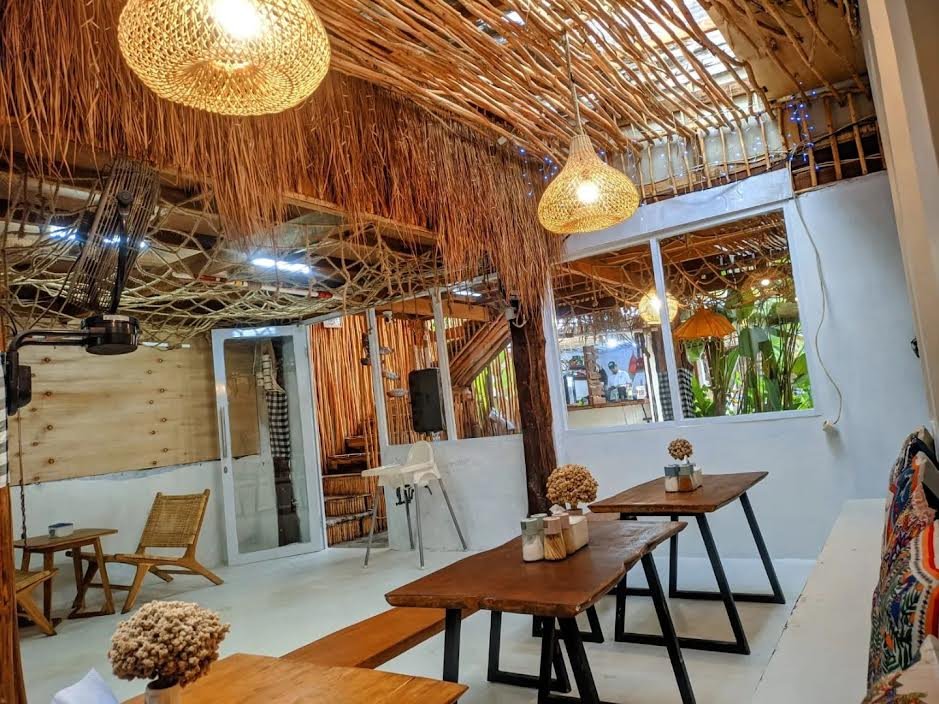 Bak Pulau Dewata, Cafe di Cibinong Ini Suguhkan View Pantai - Bogor24Update